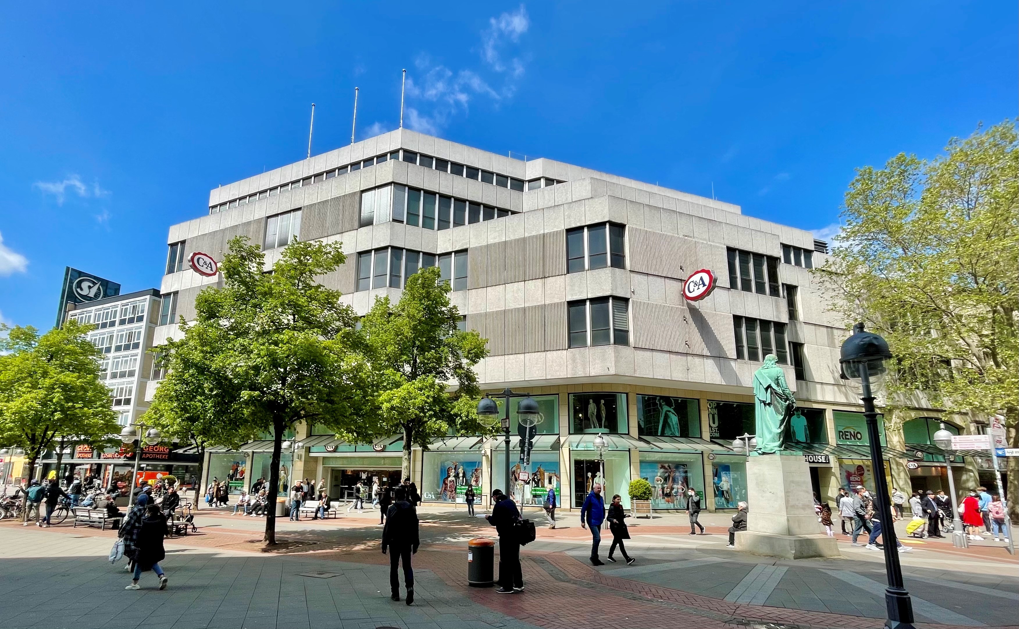 Redevco turns C&A building in Hannover into multi-tenant property - Redevco