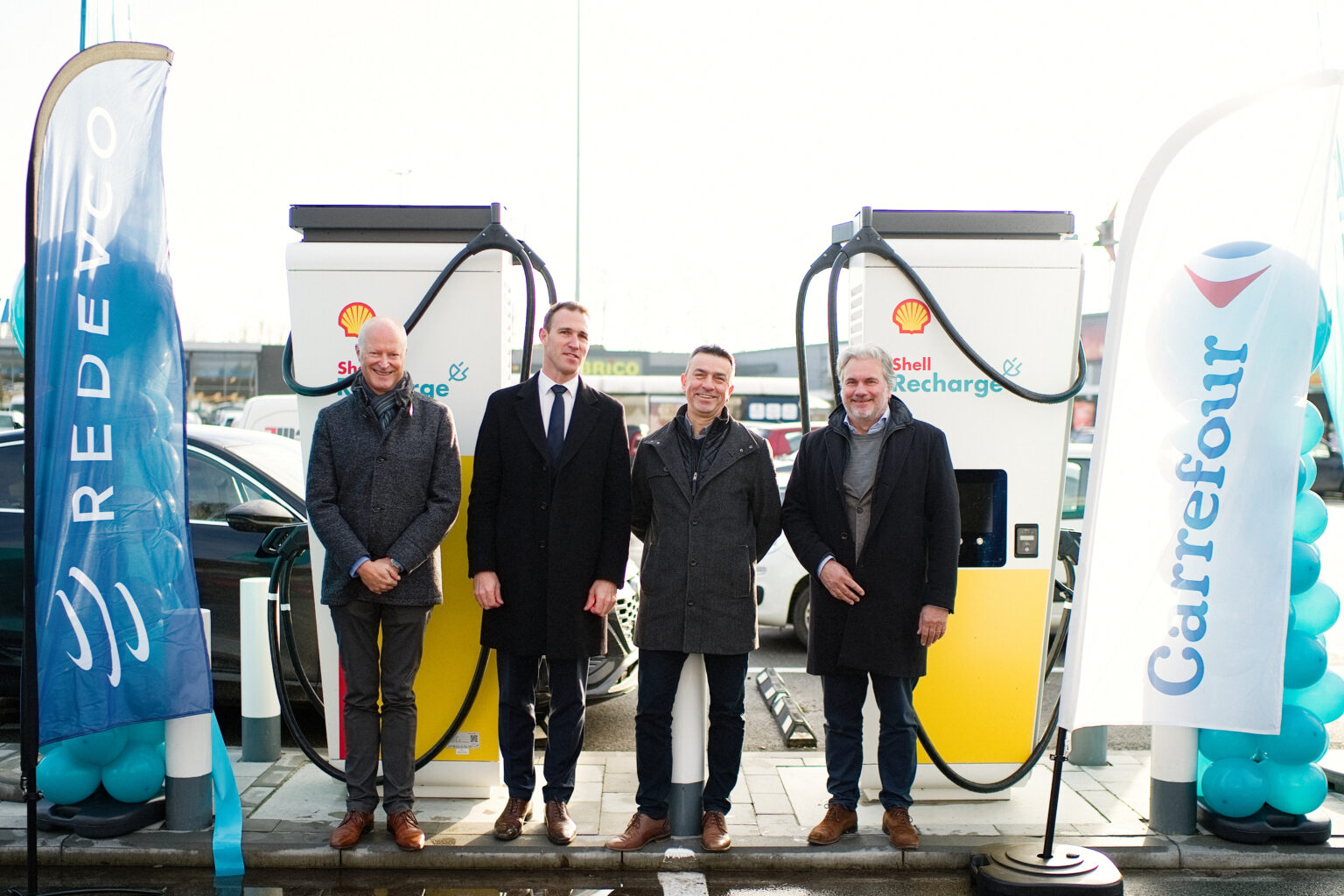 Shell, Carrefour and Redevco set to install approximately 1,000 ...